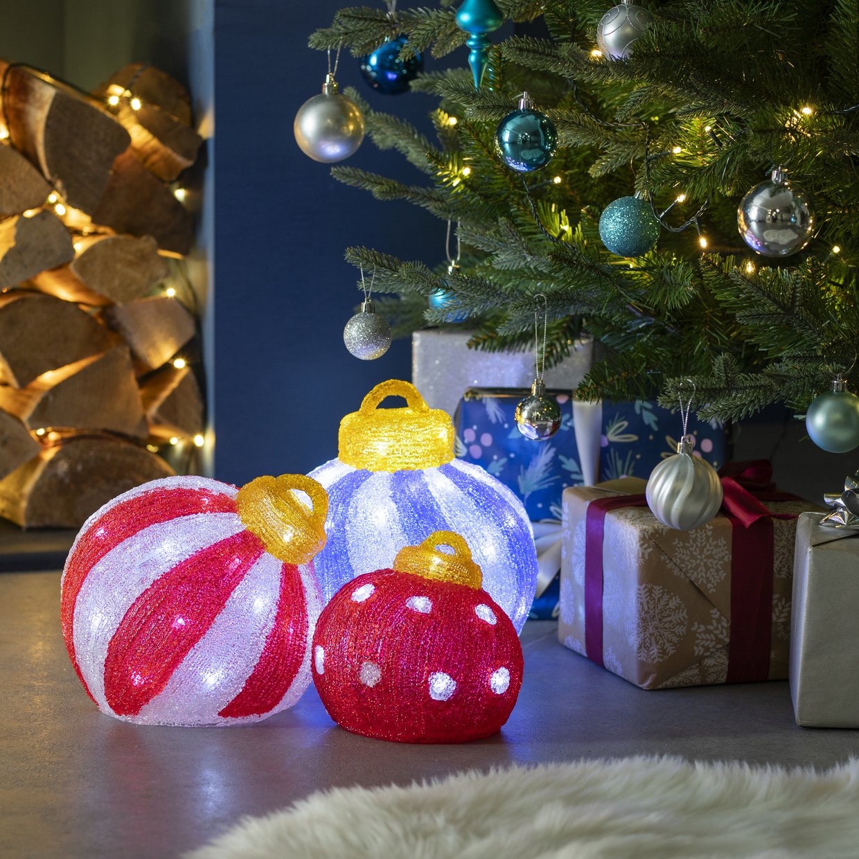 Home Light Up Bauble Christmas Decorations – GED Outlet